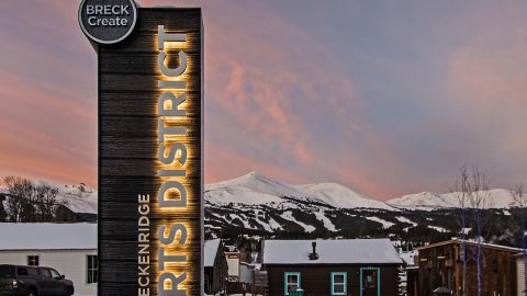 The Best Signage Colors for Nighttime - House of Signs