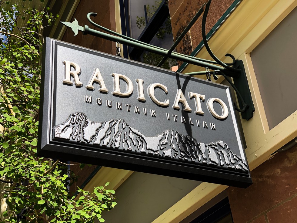 The Dos and Don’ts of Sign Placement for Maximum Visibility - House of ...