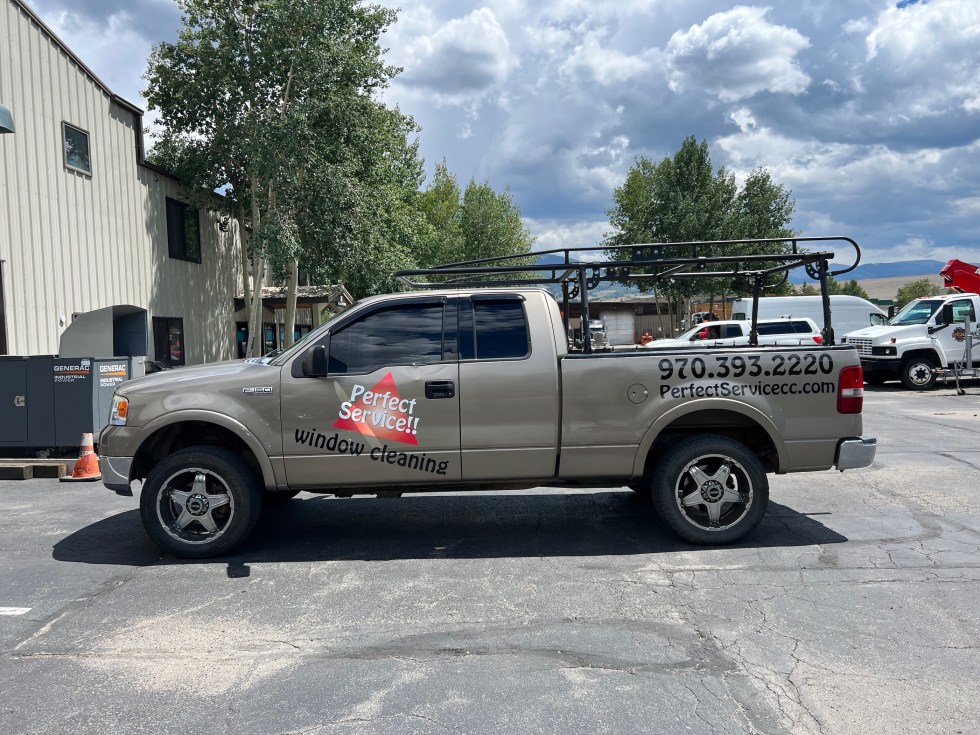 Pros and Cons of Vehicle Spot Graphics - House of Signs