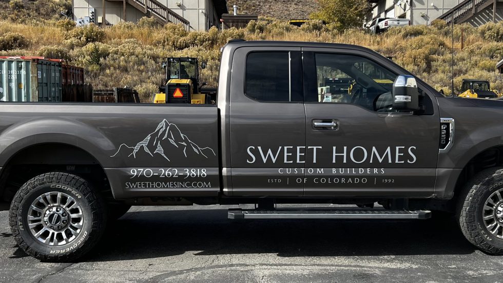 The Dos and Don’ts of Partial Vehicle Wraps - House of Signs