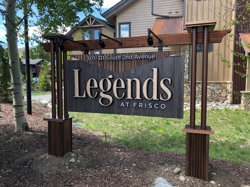 The Dos and Don’ts of Sign Height - House of Signs